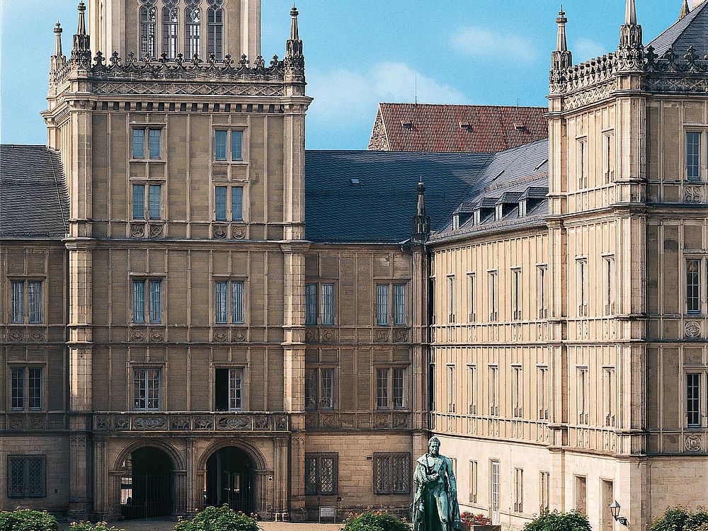 Schloss Ehrenburg - CASTLEWELT®