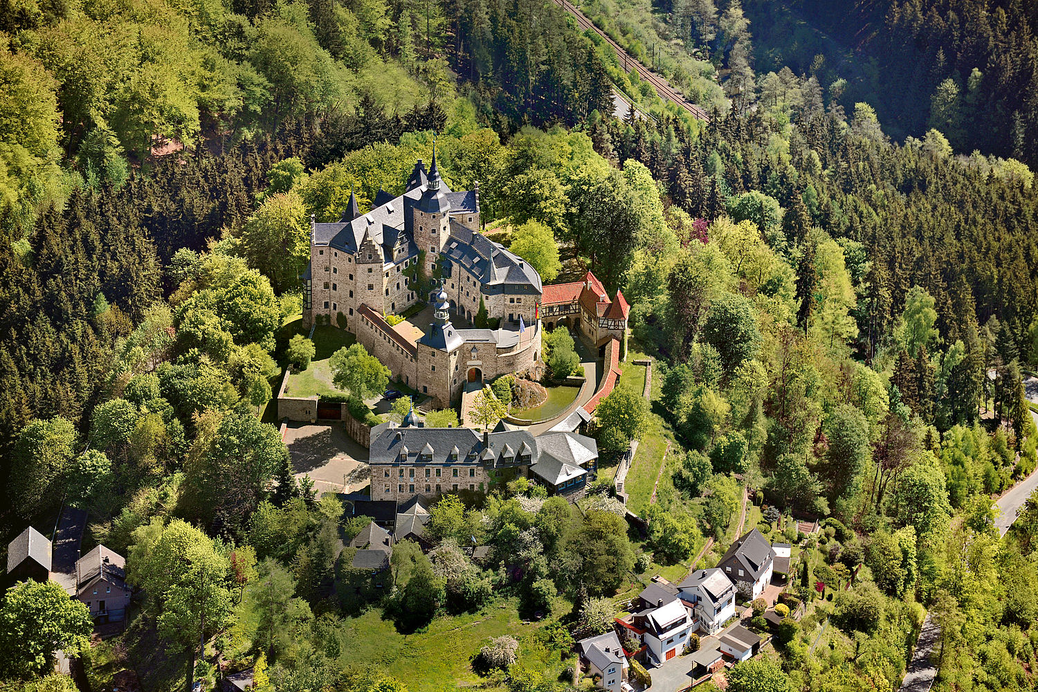 Burg Lauenstein - CASTLEWELT®